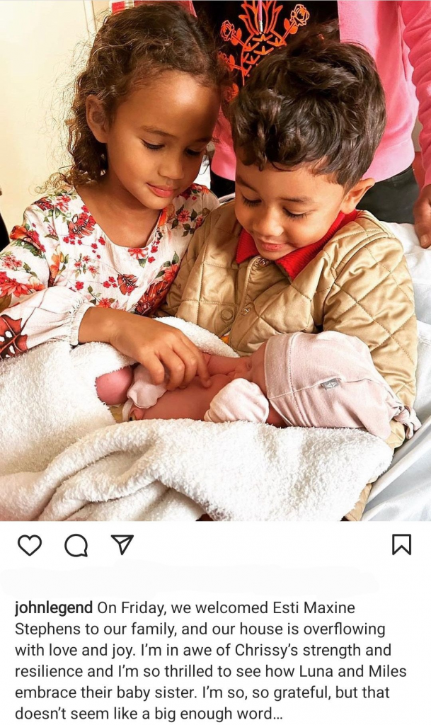 John Legend and Chrissy Teigen show off their baby daughter and ...