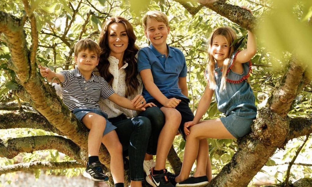 Princess Kate Sparks Confusion Amongst Royal Fans With Mother's Day Photos