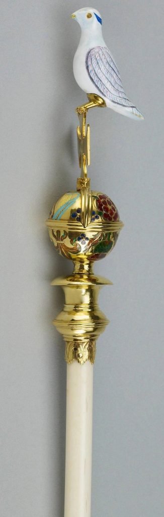 It Would Be A Big Mistake For Camilla To Reject Sceptre At Coronation