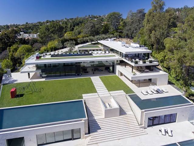 Jay-Z and Beyonce are owners of the most expensive home ever sold in the entire state of California