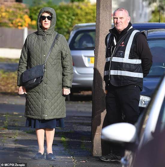 Corrie star Maureen Lipman, 77, is flanked by a BODYGUARD on set after ...