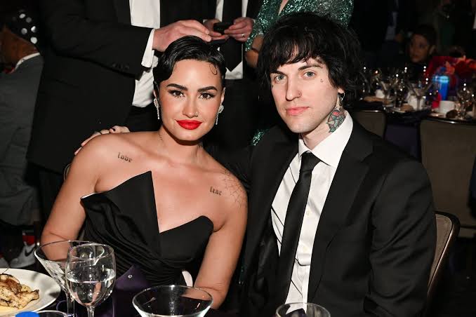 Demi Lovato is engaged! Singer ACCEPTS proposal from Jutes as she ...