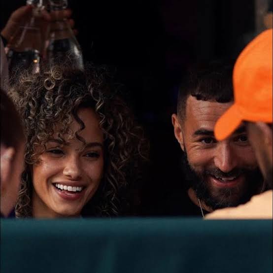 Karim Benzema spotted COZYING up with n@ked ex-wife months after ...