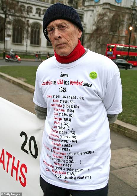 Fans heap praise on 'unforgettable' talent as Star Wars actor Michael ...