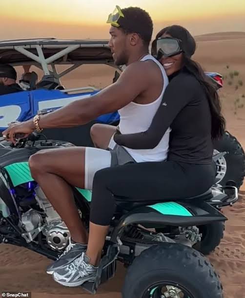 Who is Anthony Joshua's new sparring partner? Boxer share a kiss with ...