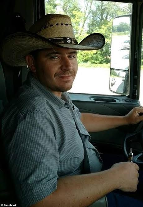 Boy, 7, CONFESSES to shooting dead a 32-year-old man in his sleep ...