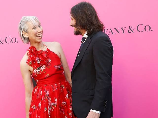 Keanu Reeves SHARE 'intimate moment' with girlfriend at rare red carpet ...