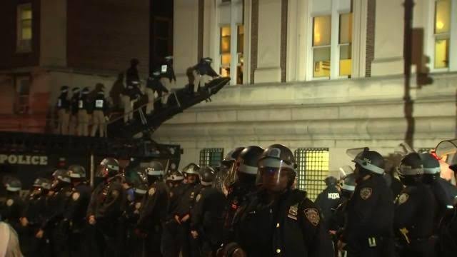 About 100 Pro-Palestine protesters ARRESTED as they fall down the ...