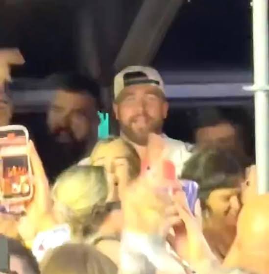 Jason Kelce goes WILD in hilarious clip from Taylor Swift's Eras Tour show as he jumps around to ...
