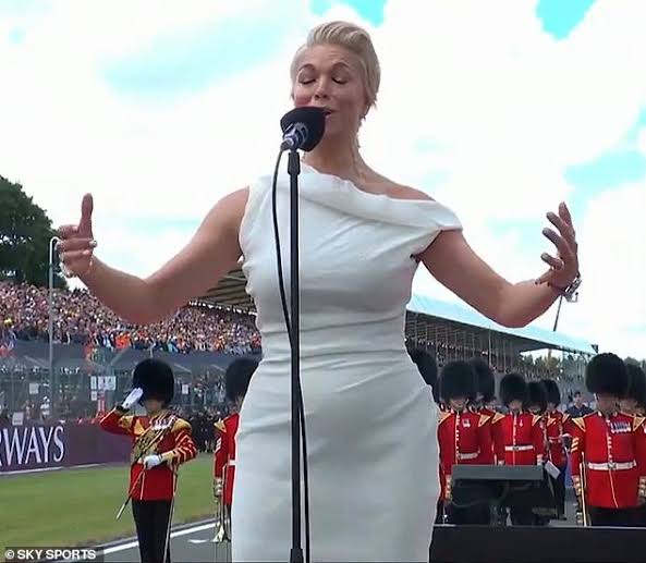 Fans call Hannah Waddingham 'amazing' following HER incredible ...