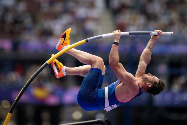 French pole vaulter Anthony Ammirati GETS $250k offer from p0rn site ...