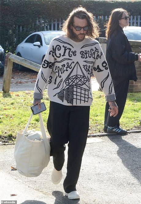 'Lover boy' Pete Wicks heads to Strictly Come Dancing rehearsals as he ...